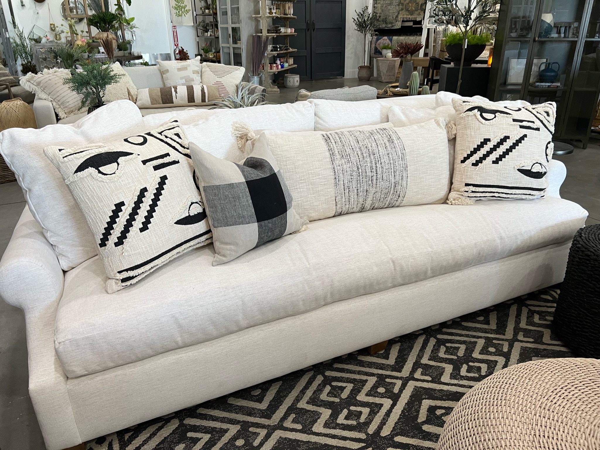 Couch Shopping 101: How to Choose the Perfect Sofa for Your Living ...